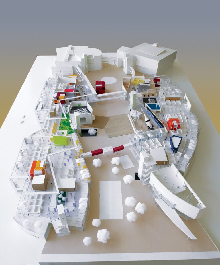 From the Metropolis Archives: Designing the First "Googleplex" Office ...
