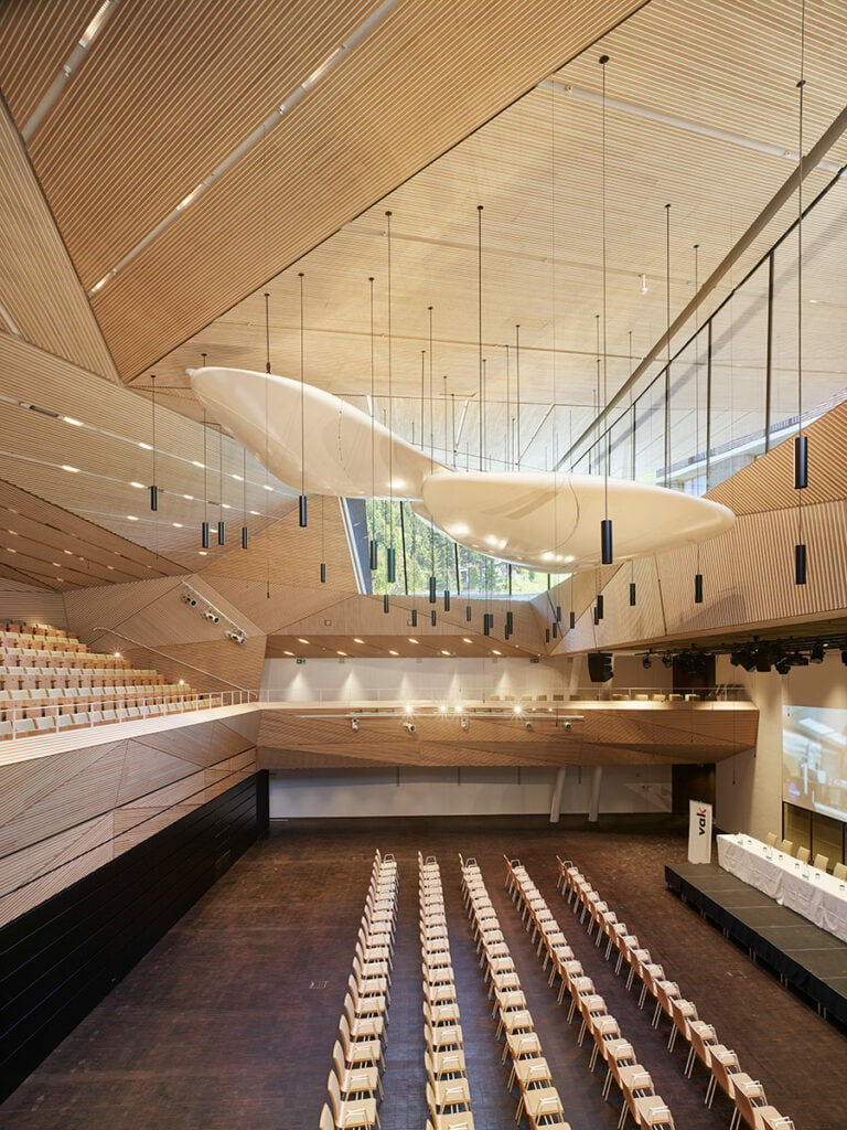 In a Swiss Village, Architects Transform a Conference Center Into a ...
