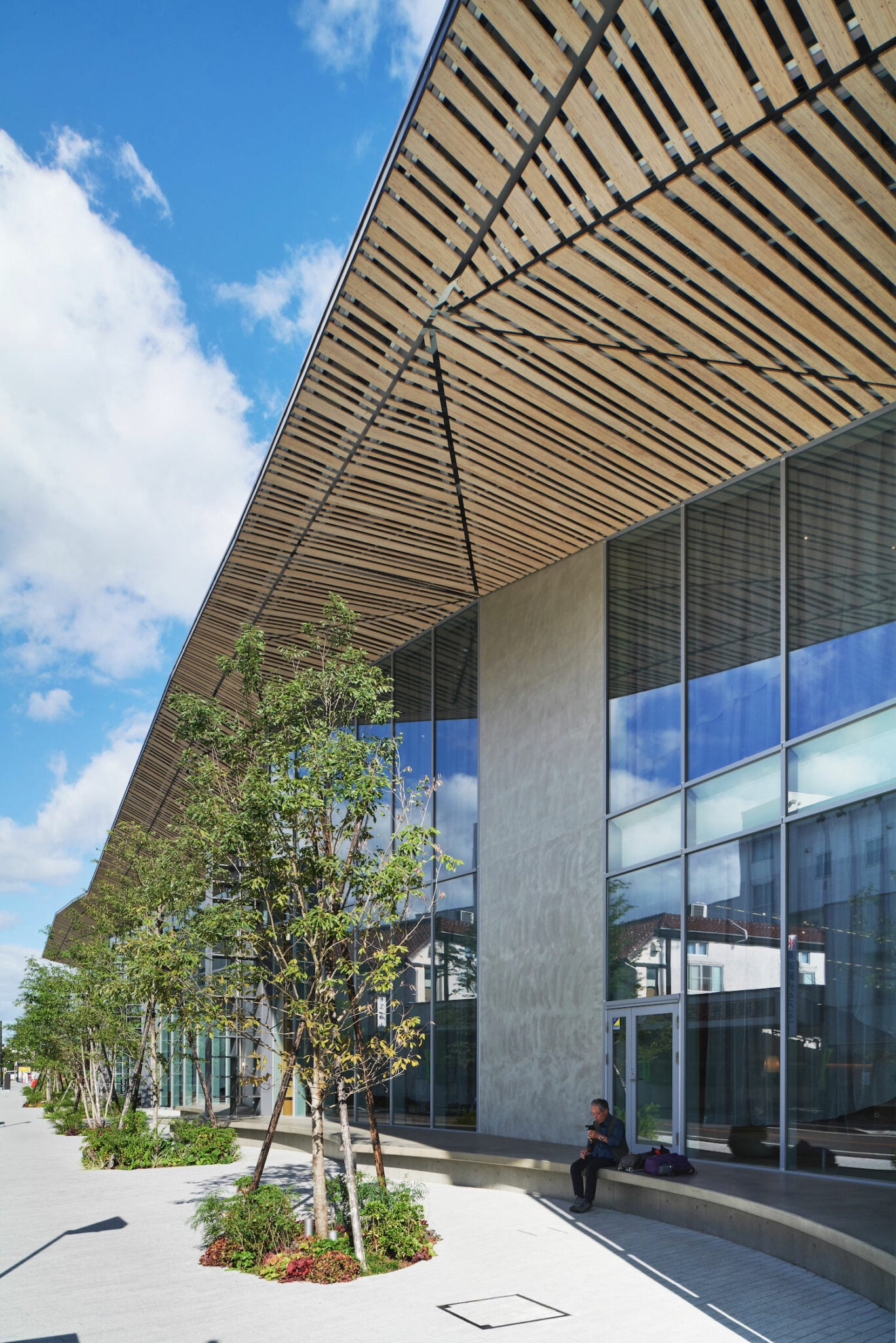 A Library in Japan Takes Design Cues from the Forest - Metropolis
