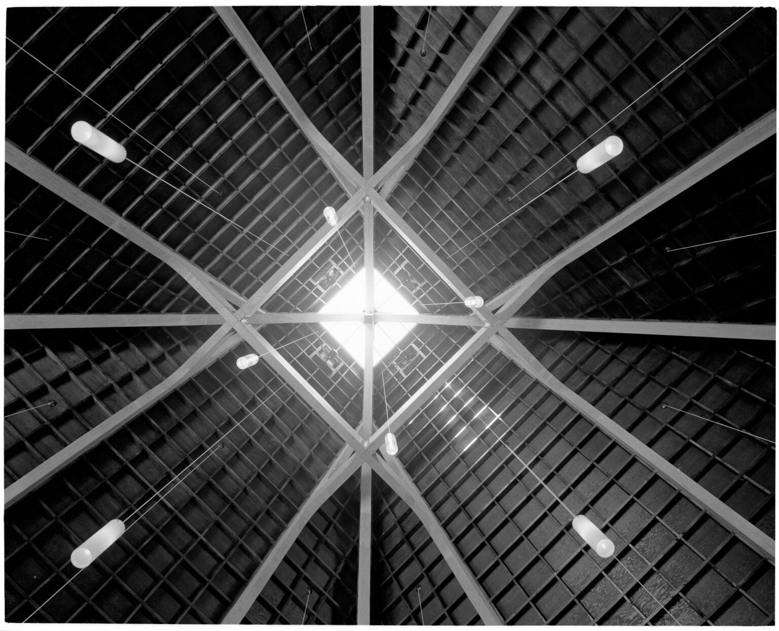 Architectural Photographer Wayne Thom and the Late-Modern Past