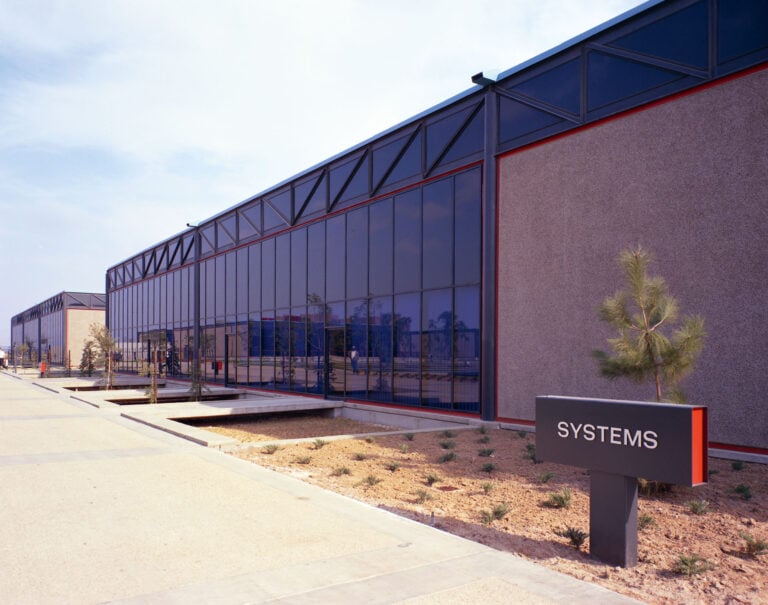 Architectural Photographer Wayne Thom and the Late-Modern Past