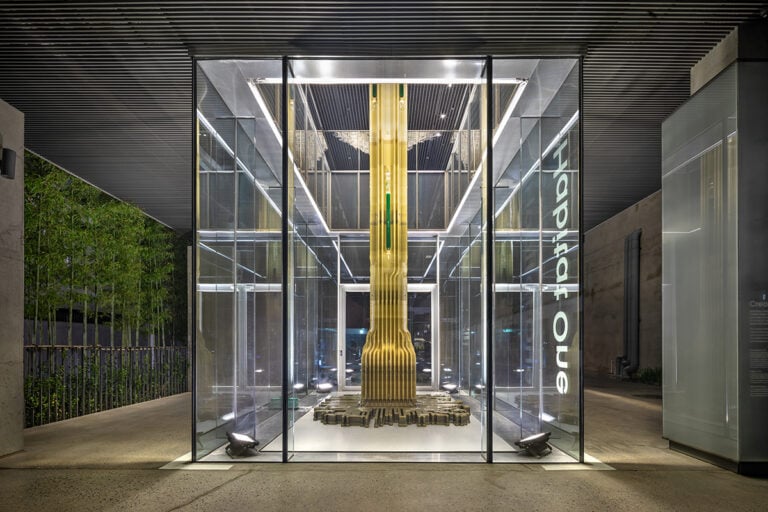 EcoLogicStudio Grows Air-Purifying Architecture with Algae