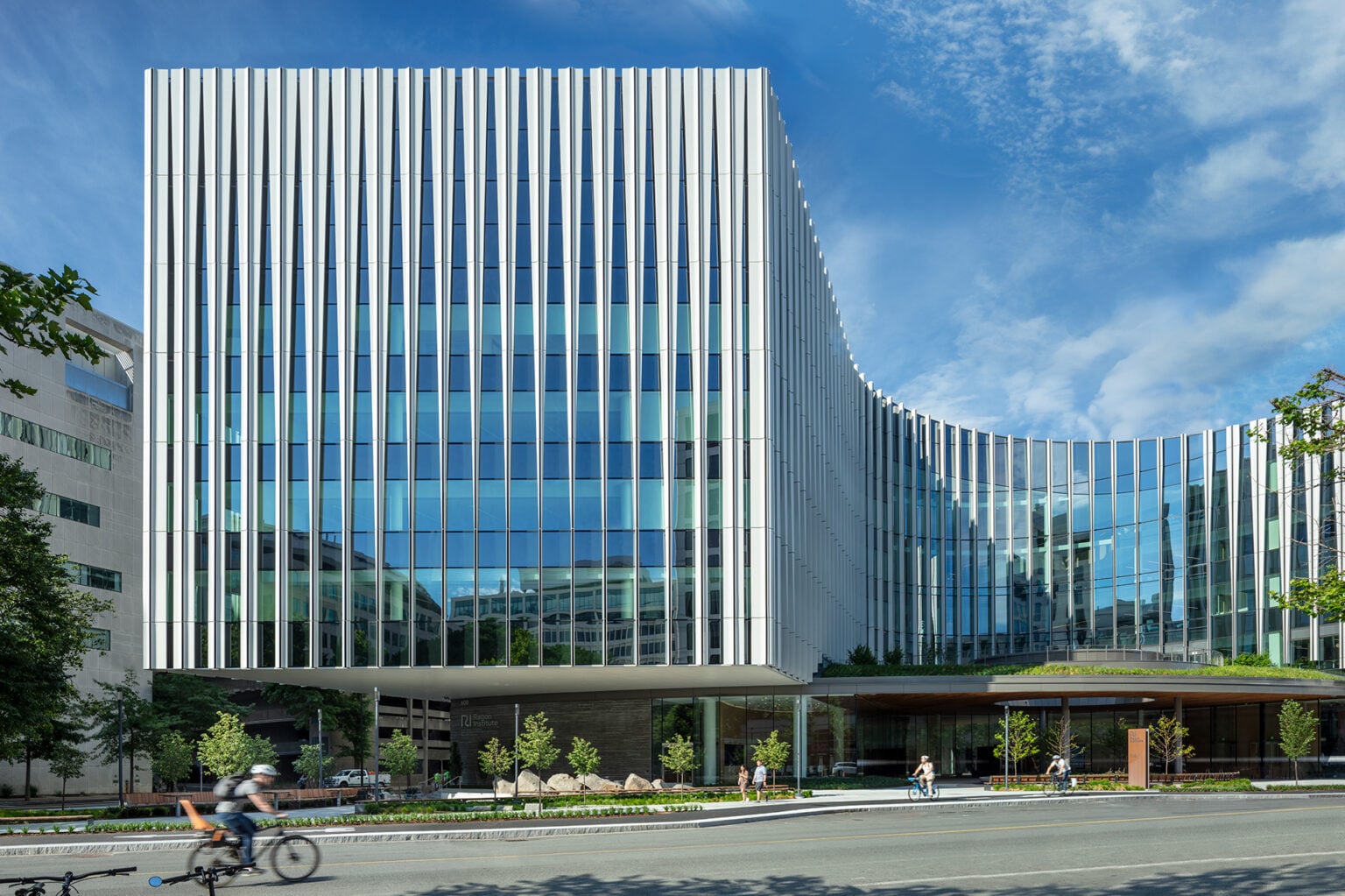 Payette’s Ragon Building Redefines Biomedical Research Spaces - Metropolis