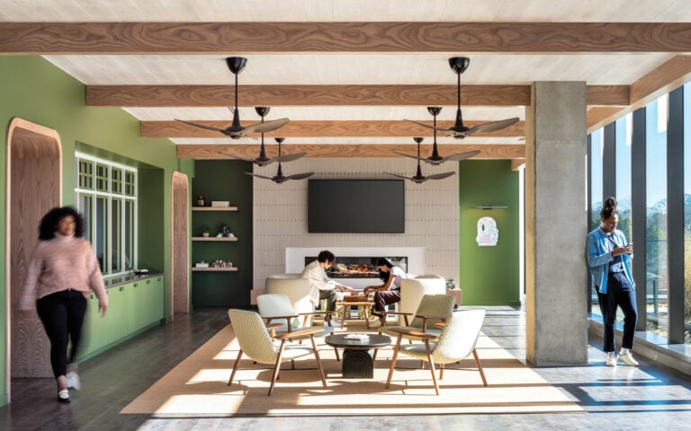 The Intuit Atlanta Office Pulses with the City's Energy - Metropolis