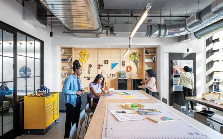 The Intuit Atlanta Office Pulses with the City's Energy - Metropolis